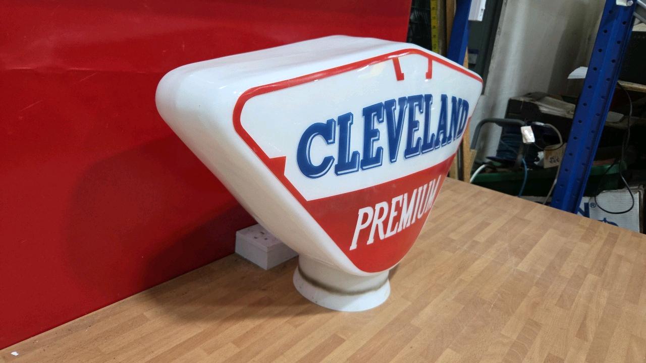 Lot 187 - CLEVELAND PREMIUM GLASS GLOBE