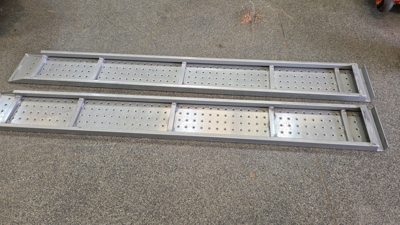 Lot 203 - RHINO RECOVERY LOADING RAMPS-HEAVY DUTY SWL