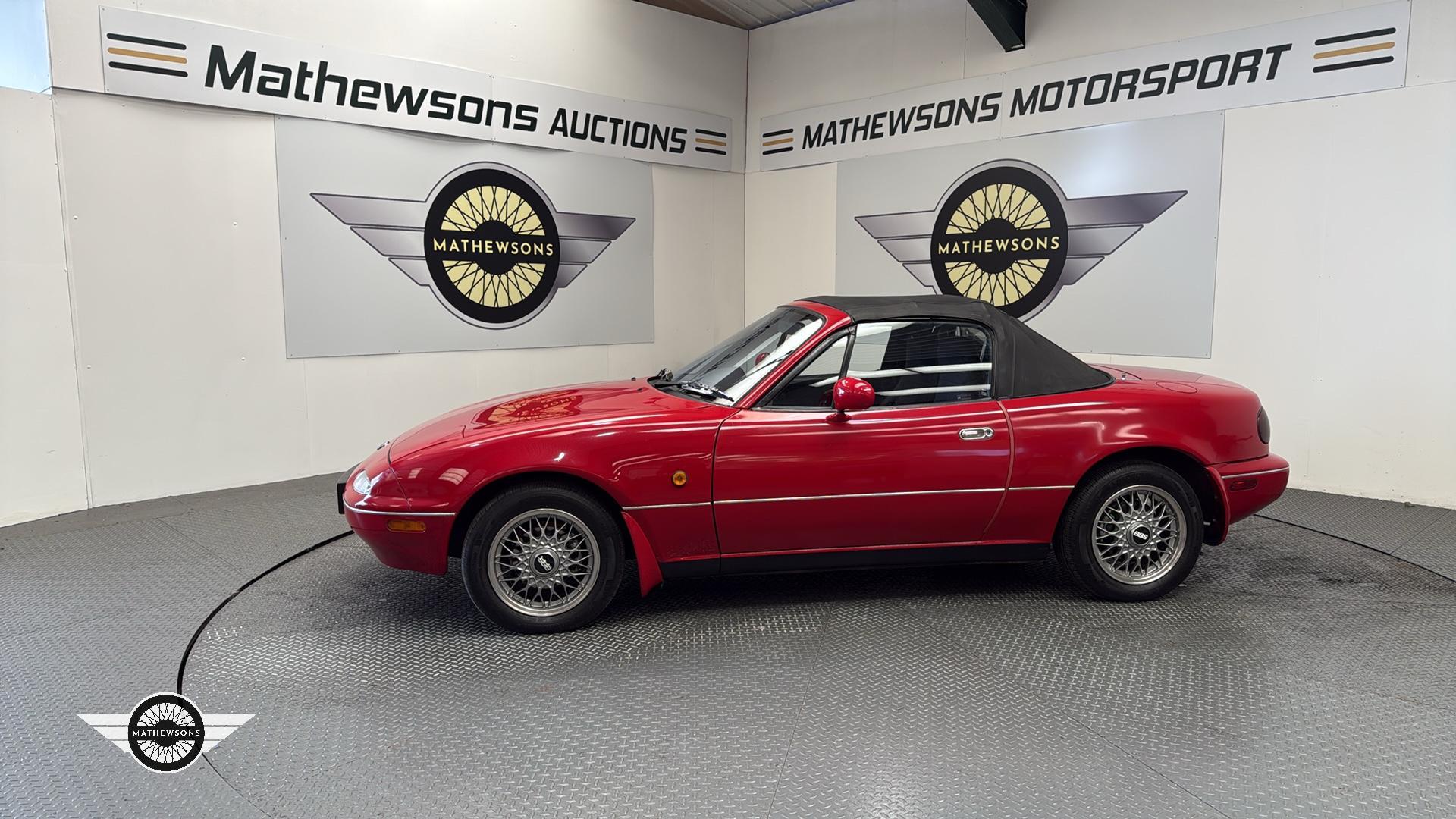 Lot 718 - 1992 MAZDA MX-5