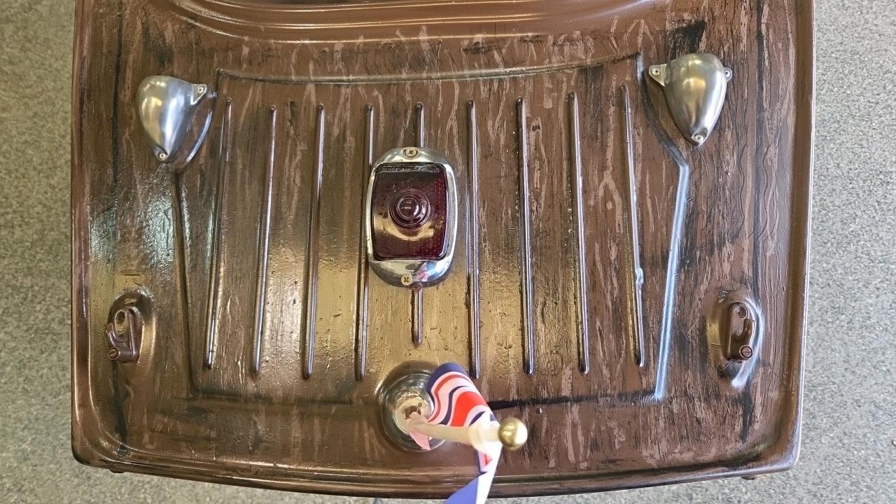 Lot 59 - 1960'S CHILD'S RIDE ON BOAT- IN FULL WORKING